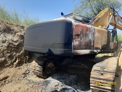 Damaged Excavator | Salvorsettlers